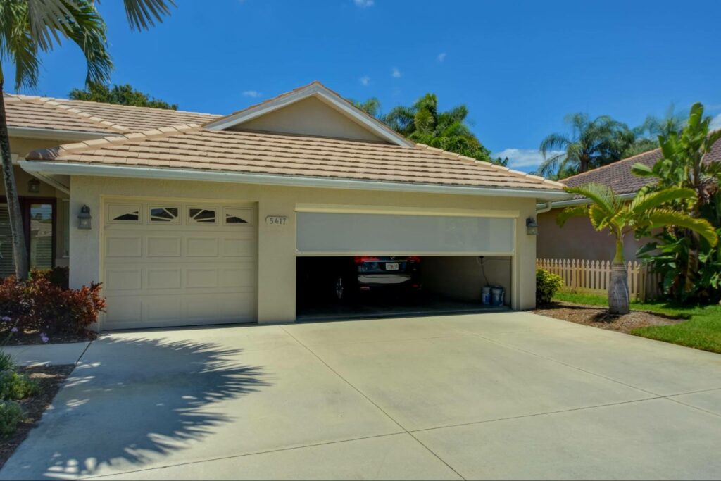 Retractable Solar Screens | Fort Lauderdale, FL | Sun Protection